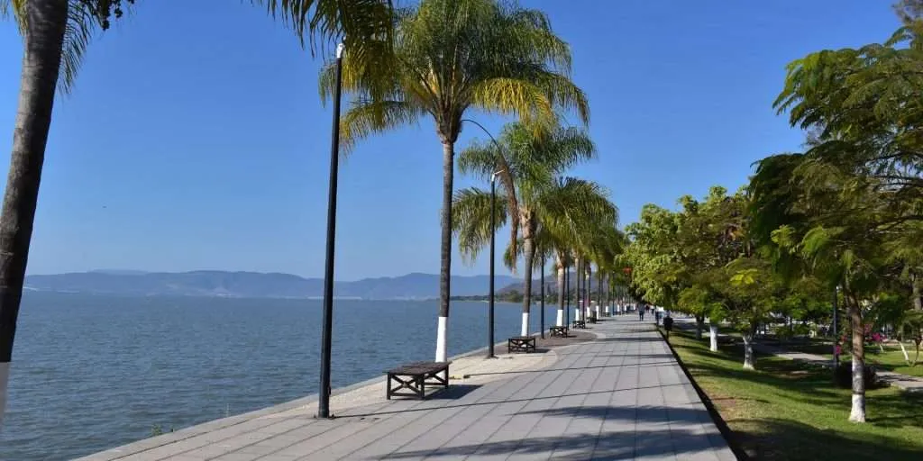 Turismo En Ajijic Jalisco Pueblo Mágico | Dónde Ir Y Qué Hacer